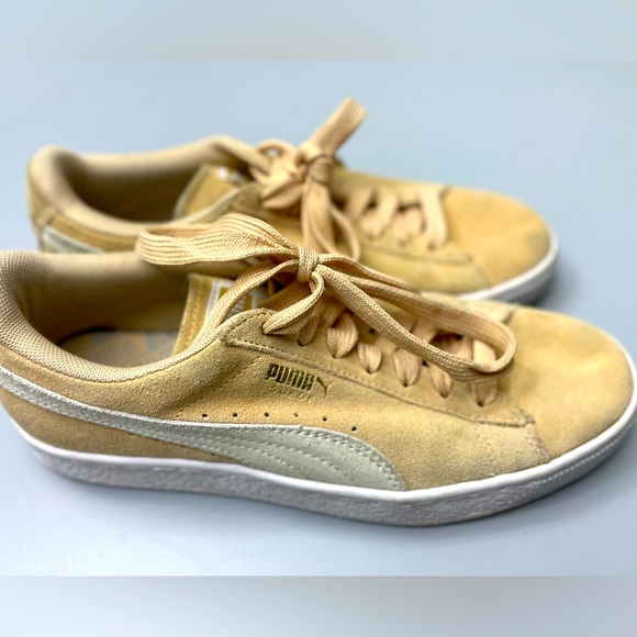 Puma | Shoes | Puma Classic Suede Sneakers 85 | Poshmark